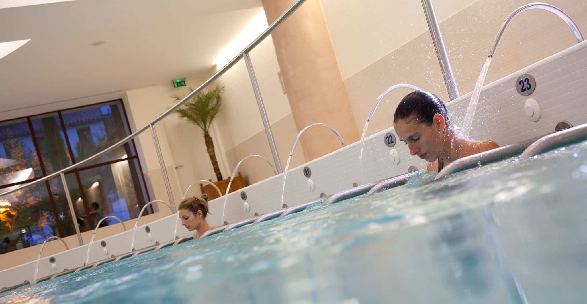 Randonnée bien-être. Rando balnéo. Bains de forêt, yoga, marche douce.